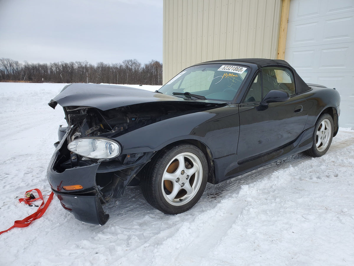 PARTS CAR: 2002 Mazda Miata 138k