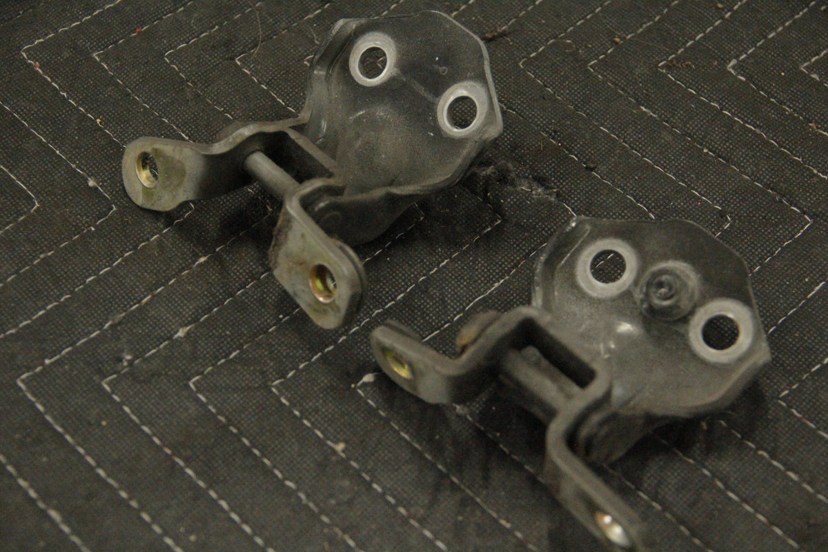 99-05 Driver Door Hinge